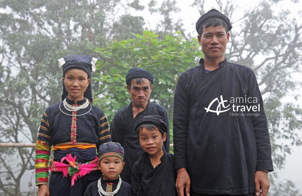 À la rencontre des Lolo noirs au Vietnam | Amica Travel